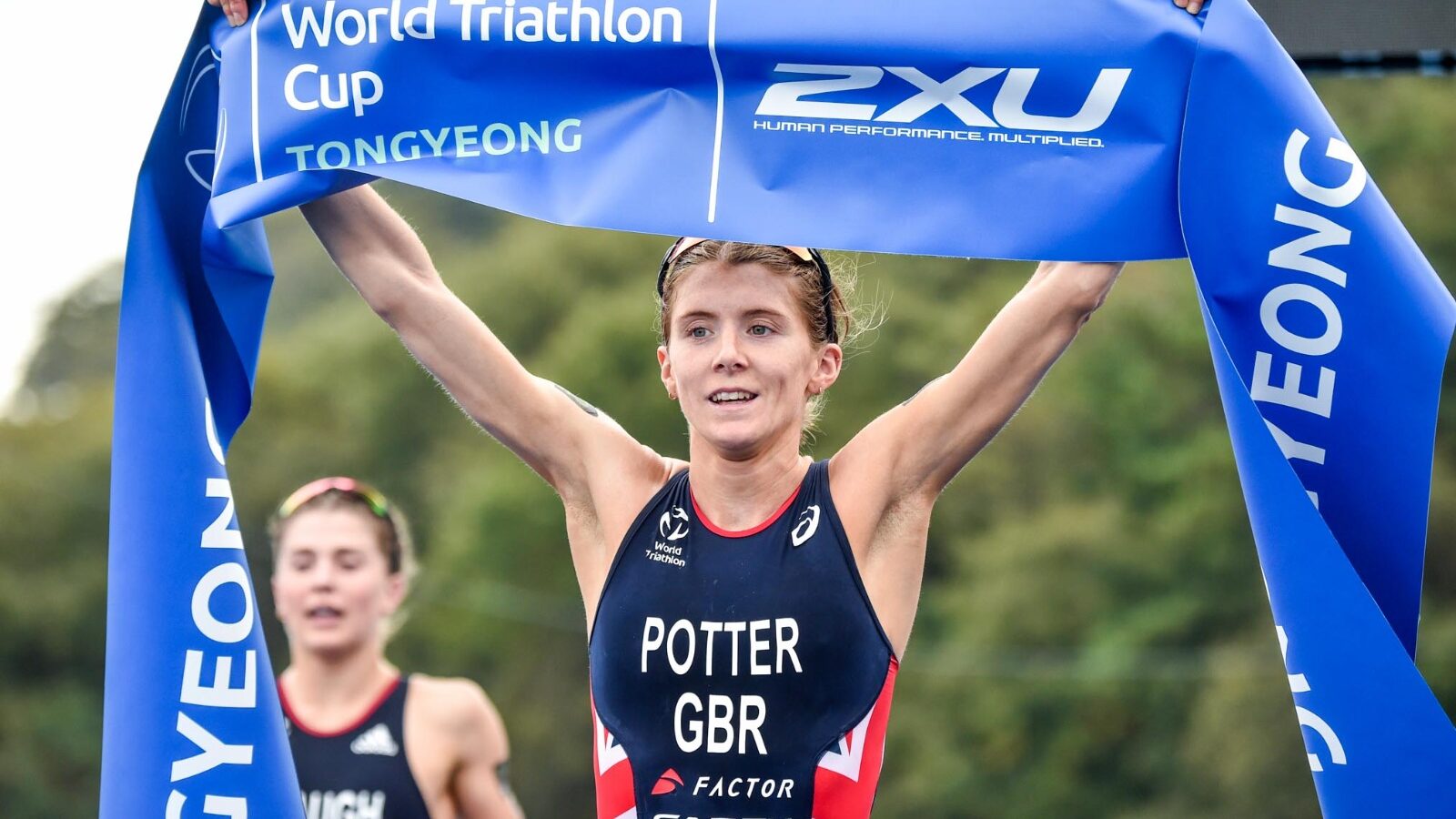 World Triathlon Cup Tongyeong: Beth Potter and Kate Waugh dominate ...