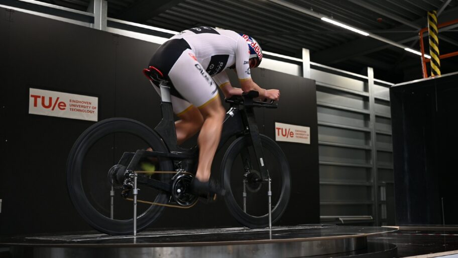 Aero expert on the SHOCKING amount of time shaving your legs could save ...