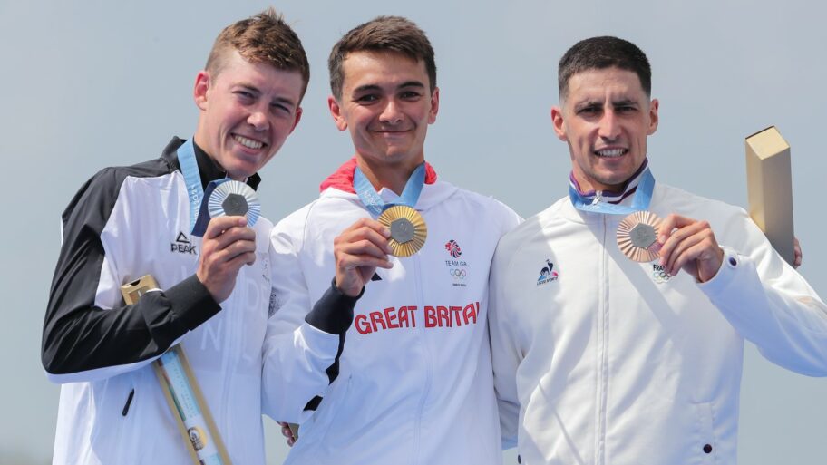 Alex Yee teams up with Brownlee brothers as Olympics triathlon stars ...