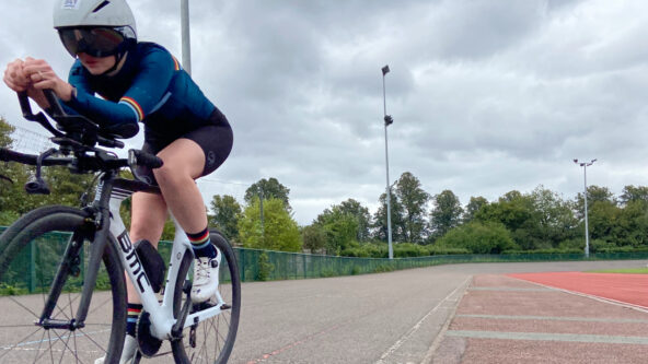 How to cycle in a head wind - Tips for riding your bike when it's windy ...